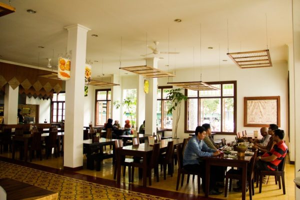 Paviliun Sunda, Rekomendasi Banget! - Bolu Susu Lembang