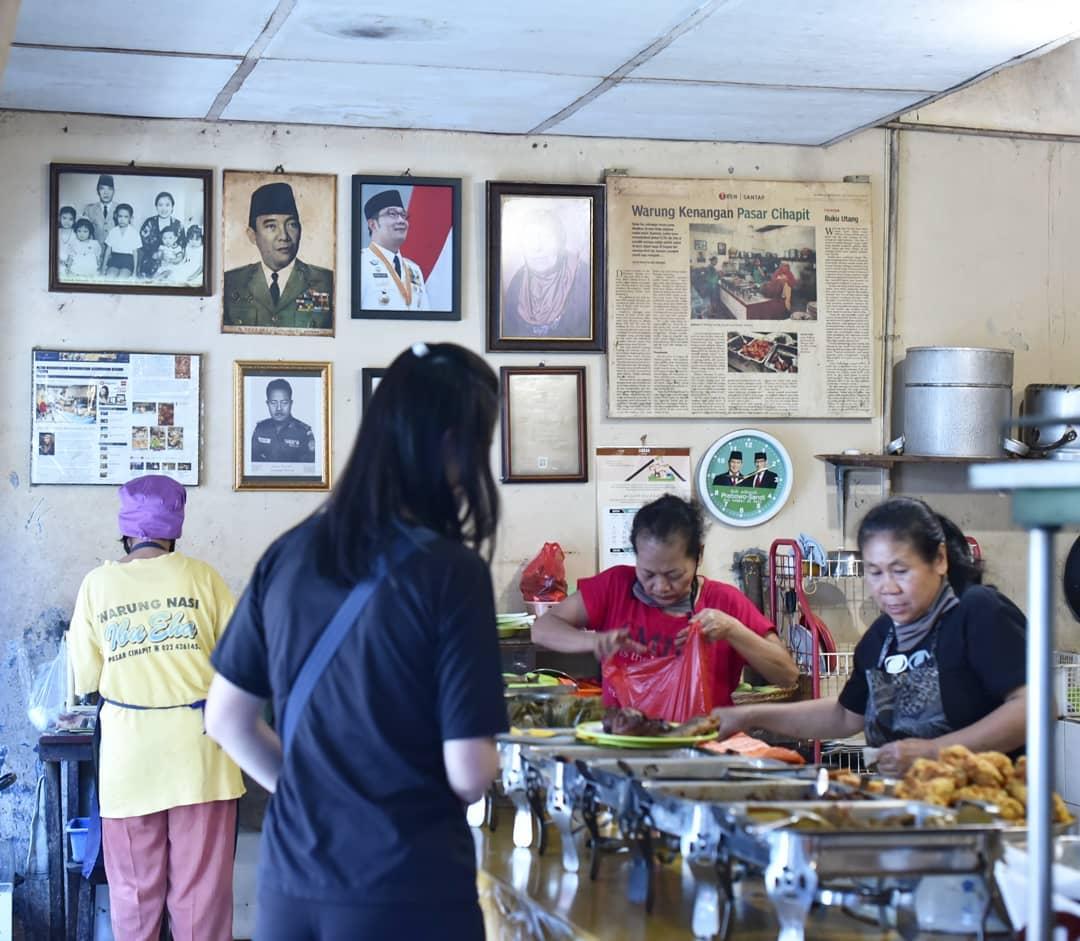 Warung Nasi Bu Eha, Kuliner Legendaris Sudah Berdiri Sejak 1947 - Bolu Susu Lembang