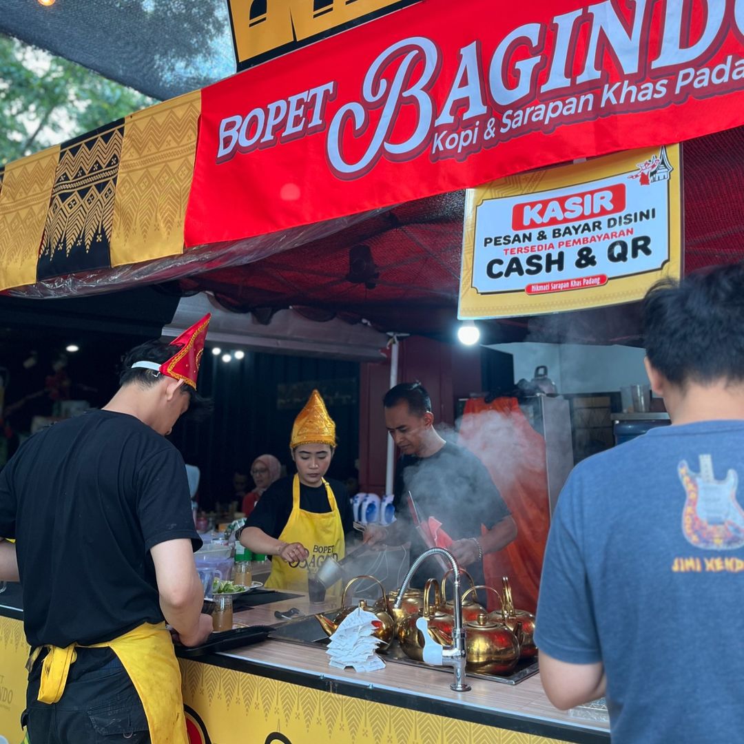 Bopet Bagindo Bandung, Sarapan Khas Padang - Bolu Susu Lembang